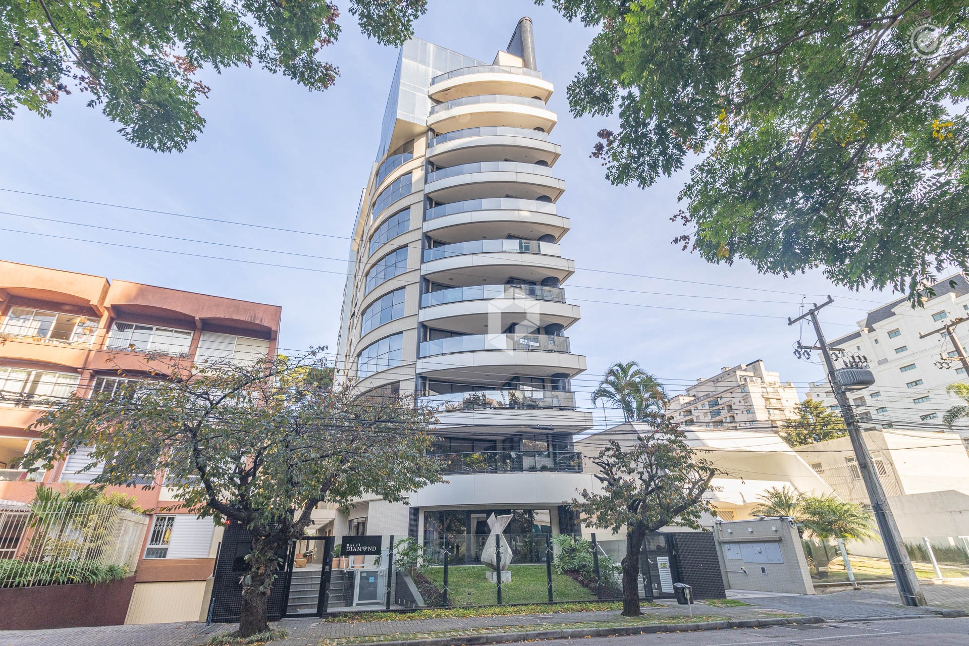 Apartamentos para Alugar ou Vender em Curitiba no Batel